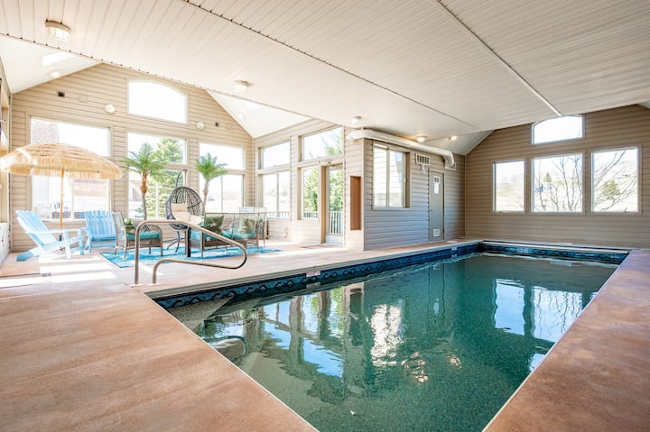 Spacious Dog Friendly Retreat W/ Indoor Pool - New Germany State Park, Grantsville