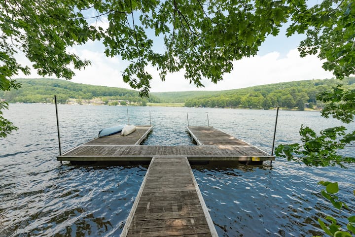 Luxury Lakefront Escape W/ Sauna & Hot Tub - Deep Creek Lake, MD