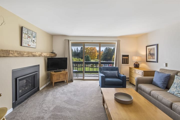 Condo At Stowe`s Toll House | Ski-in/ski-out! - Vermont