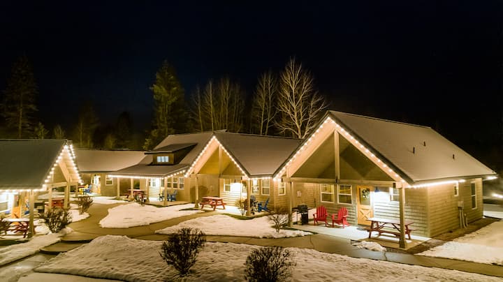 Tranquility Base - Courtyard Beach Bungalow - Shepherd Lake, ID