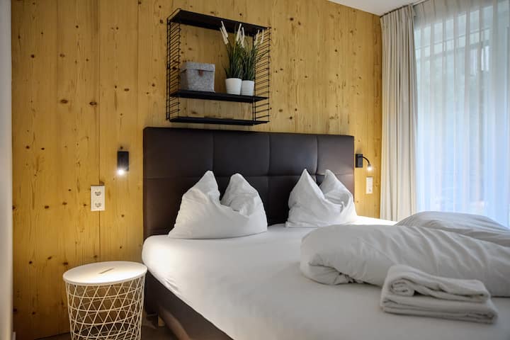 1202 Apartment Lucas - Partenen
