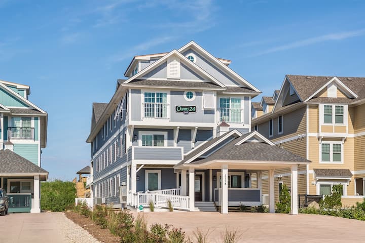 Oceans 24 Oceanfront Home With Amazing Views And P - Kill Devil Hills, NC