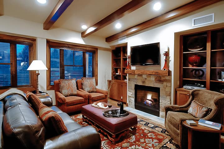 Innsbruck | Deluxe One-bedroom Garden Residence 02 - Aspen, CO