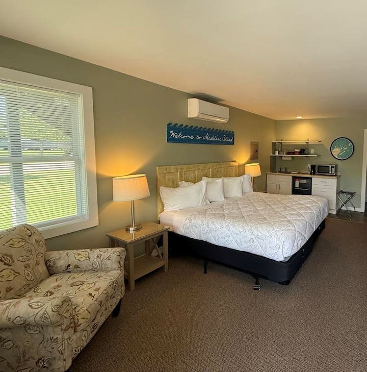 Suite Three At La Pointe Lodging - Bayfield, WI