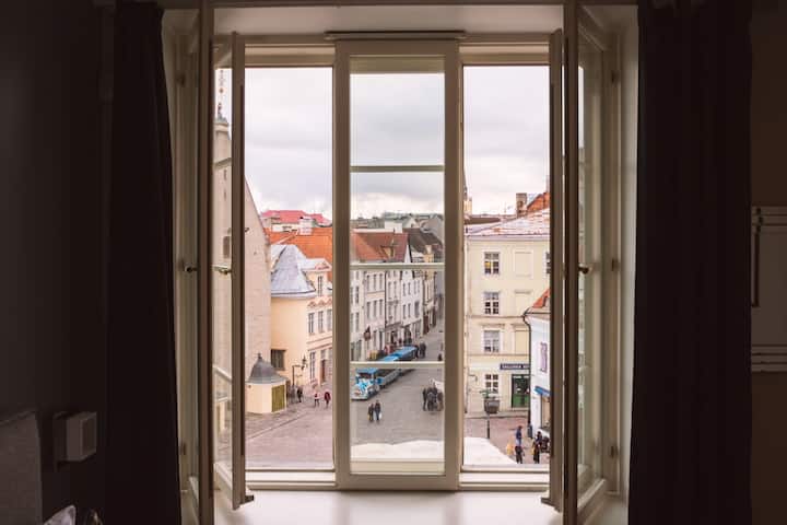 O- Raekoja 8 · 2 Br With Sauna On Town Hall - Tallinn