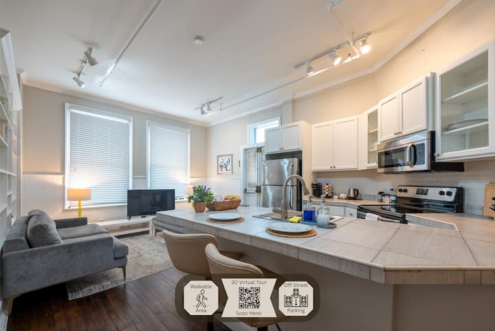 Funky Urban Gem: Prime Central Location - Parking! - Albany, NY