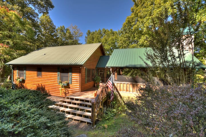 Twin Creeks| Hot Tub,creek Access, Pool Table - Tennessee