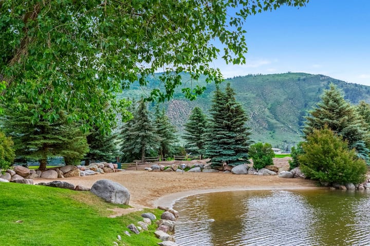 This 2br Home Will Be A Perfect Summer Escape! - Beaver Creek, CO