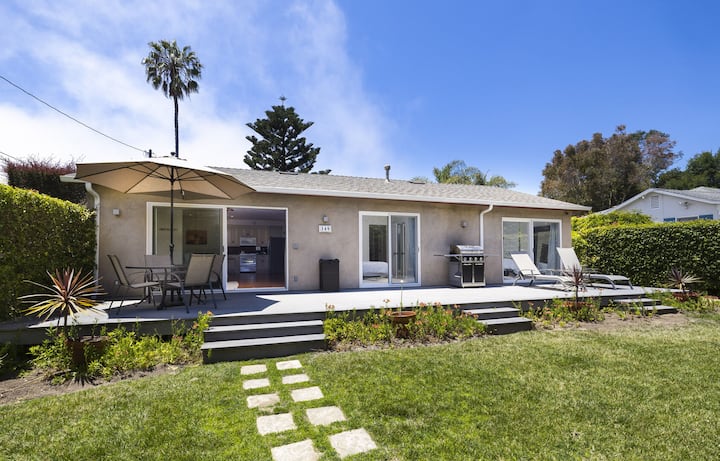 Palisades Beach House- Dog Friendly, Walk To Beach - Santa Barbara, CA