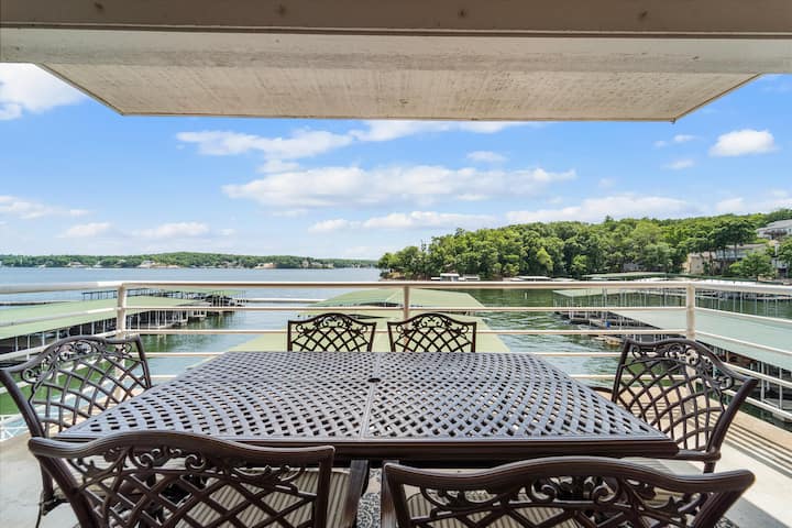 Emerald Bay 250 - Walk In Level 2 Bdrm Condo - Gravois Mills, MO
