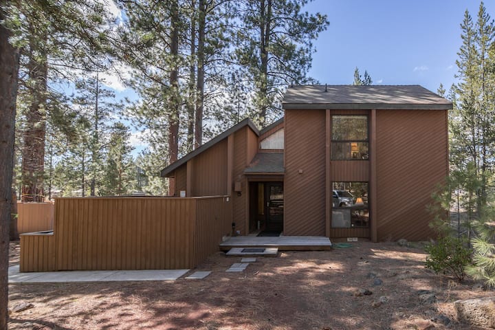 Entire Home Near Village,hot Tub, Sharc, A/c And B - Sunriver, OR