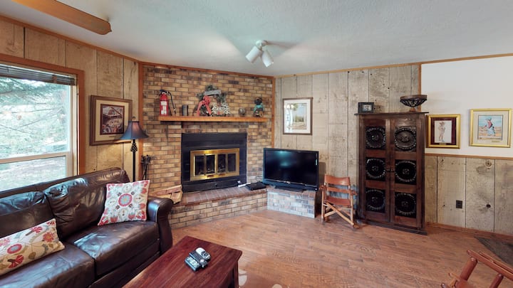 Casa Rio On The River - Red River, NM