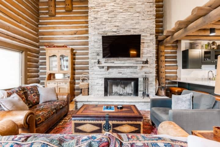 Rustic Charm Within Steps Of Park City Mountain - Park City, UT