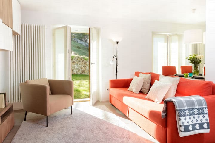 Maison Rue De La Neige  - Walking Distance From Valtournenche Gondola With Private Garage - Valtournenche