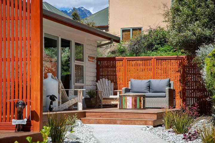 Hillside Villa 4 – Modern 2br Walk To Town & A/c - Queenstown