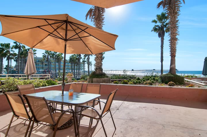Gorgeous  2 Bedroom On The Beach With Pool - Coronado, CA