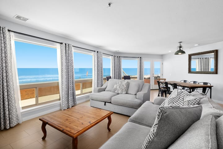 Large Beachfront 3 Bedroom Condo - Imperial Beach, CA