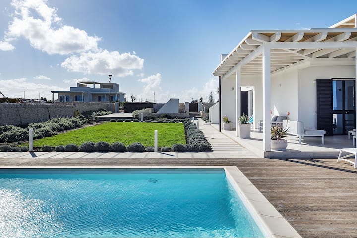 Rosmarino - Villa For 6, Free Wifi, Private Pool, - Marzamemi