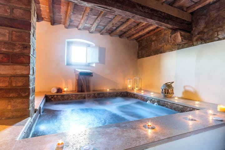 Tuscany Luxury Villa Rental - Volterra