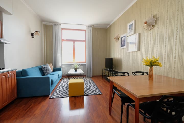 Harju 5 · 35 M2 Apart Next To Town Hall Square - 1 - Tallinn