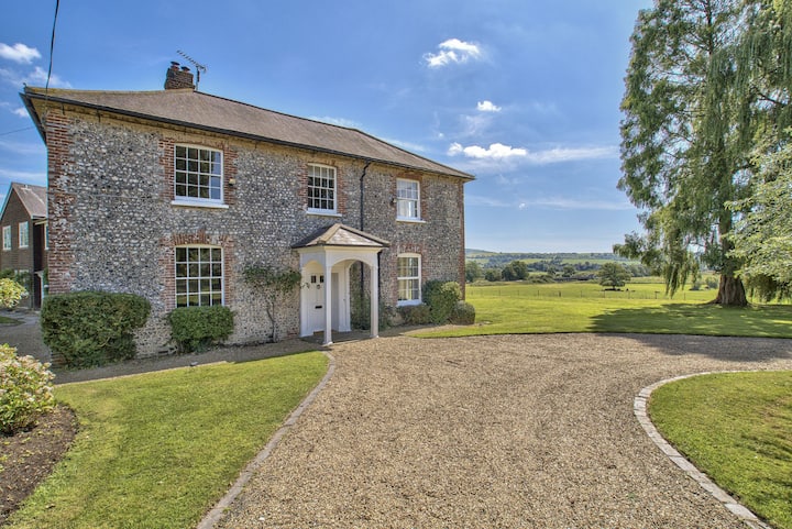 Sleeps 28 - Stunning Country House With Pool & Sauna - Arundel