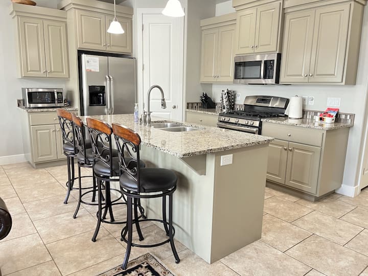 Serene Southern Utah Home | Community Pools & Spas - ワシントン, UT