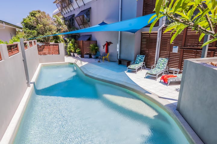 Loka Santi Penthouse 14: Luxury Beachfront Escape - Agnes Water