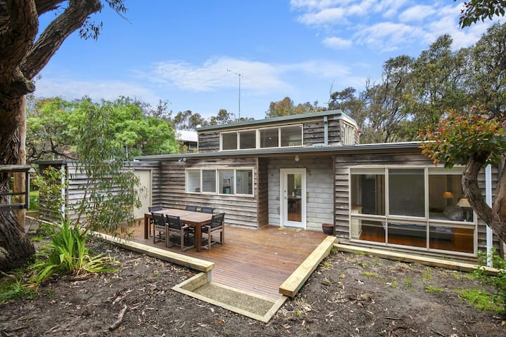 The Beach House I Walk To Beach And Slsc - Aireys Inlet
