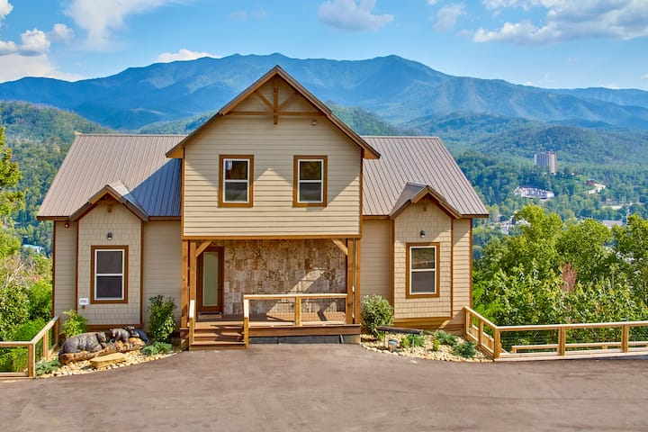 Best Views In The Smokies - 8 Bedrooms Gatlinburg! - Gatlinburg, TN