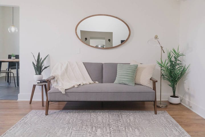 Guthrie Green Views, Downtown Loft Living - Tulsa, OK