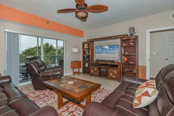 Gorgeous Coastal Themed Condo With Views Of The Estuary! Ow10-303 - Edgewater, FL
