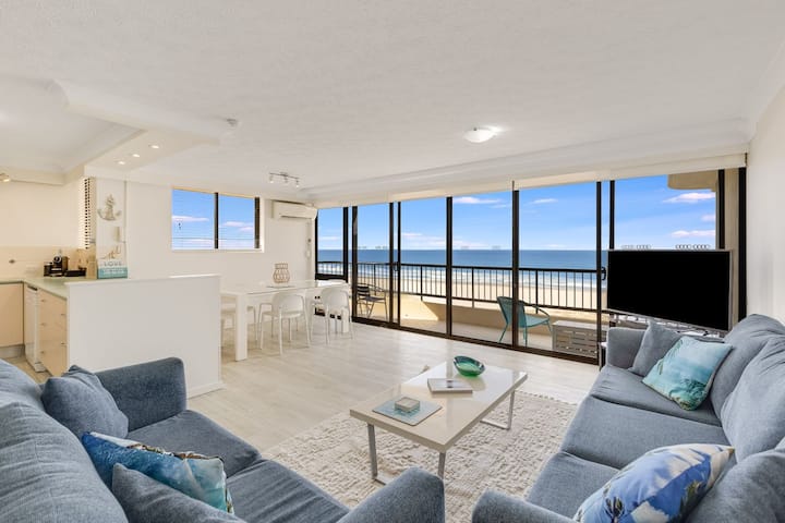 Pelican Sands 401 - Absolute Beachfront At Tugun - Min. 3 Night Stays! - Greenmount Beach, Queensland