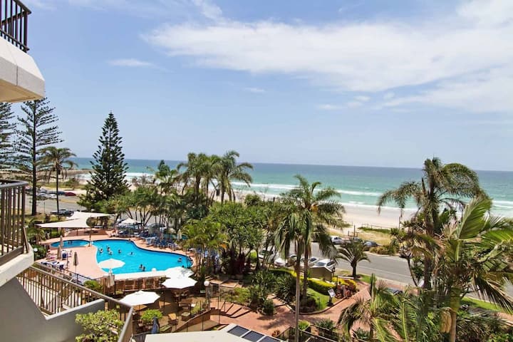 Rocks Resort 4g - Currumbin Beachfront - Min. 3 Night Stays! - Currumbin Wildlife Sanctuary