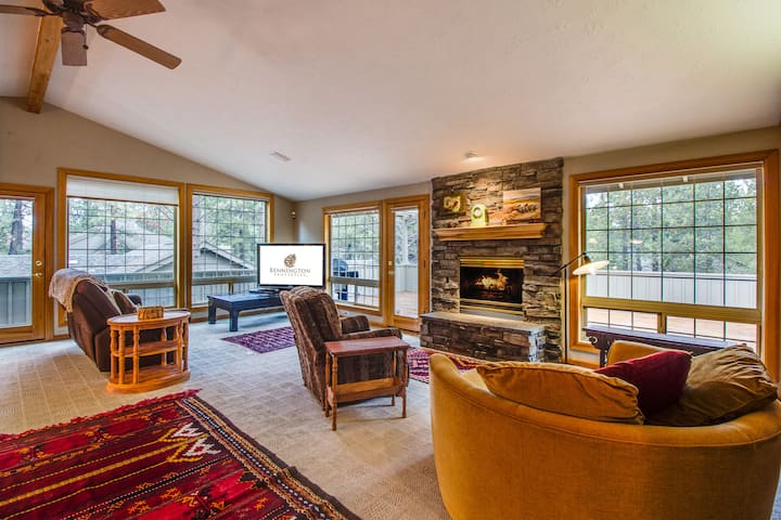 Shad10 - Spacious Home, Great Views - Sunriver, OR