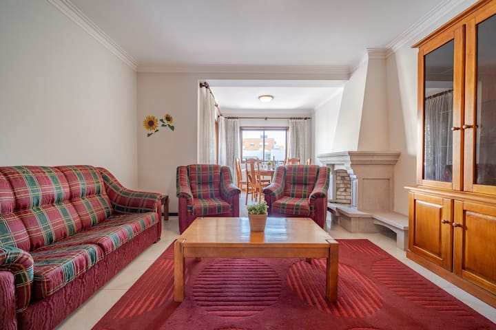 Vasco Da Gama By House And People - Esposende