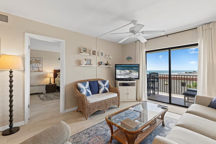 407 - 2/2 Nicely Updated Ocean View - New Smyrna Beach, FL