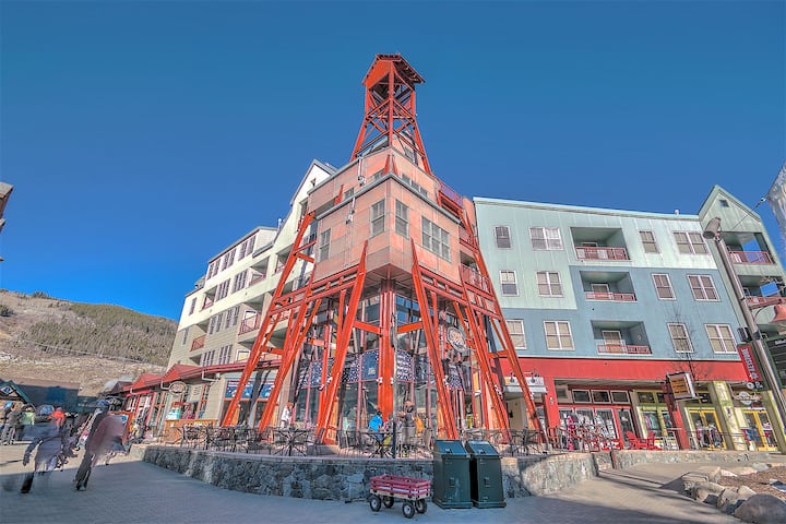 Silver Mills Resort, Super Cozy Condo in the Heart of River Run Village ...