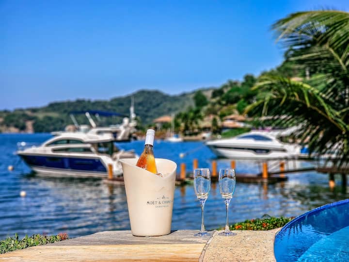 Pool By The Sea And Beach In Angra Dos Reis - Angra dos Reis