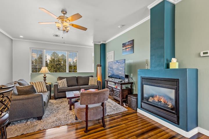 Summertime Retreat | Railroad Springs Townhome - フラッグスタッフ, AZ
