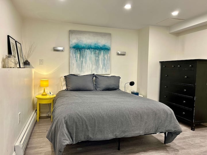 Renovated Cambridge Base Steps To Porter Sq - Cambridge, MA