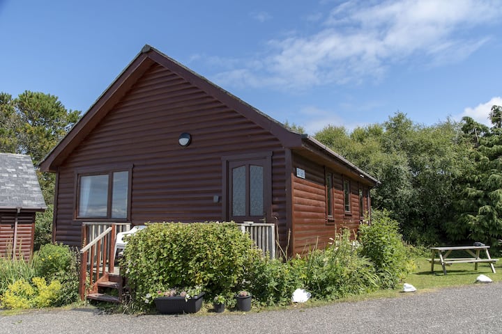 Reuben's Highland Retreat - Lodge Ness - Mallaig
