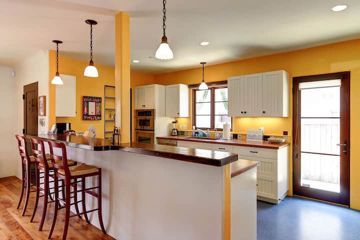 West Beach Villa 5 - Immaculate, Walk To Beach - Santa Barbara, CA