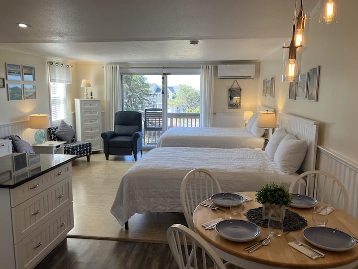 Unit #48 - 2nd Floor Deluxe Studio With A/c - Truro, MA