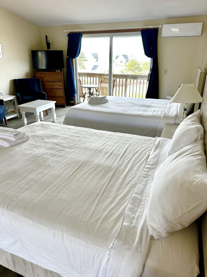 Unit #44 - 2nd Floor Deluxe Studio With A/c - Provincetown, MA