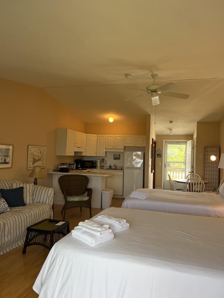 Unit #46 - 2nd Floor Deluxe Studio With A/c - Provincetown, MA