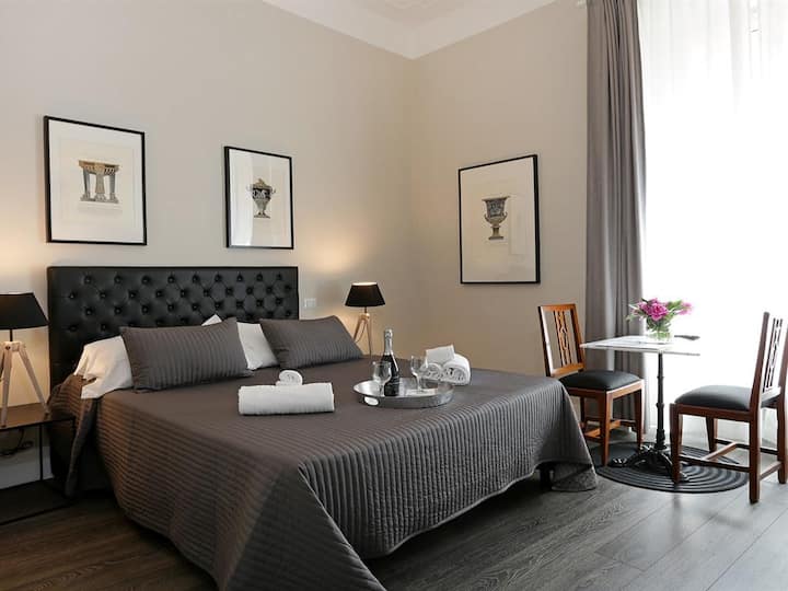 Triple Room-superior-private Bathroom - Vatican City