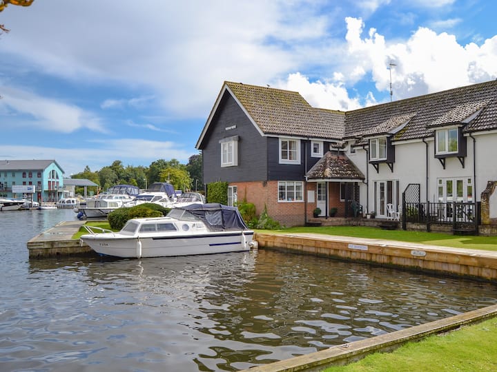 Nightingale - Wroxham