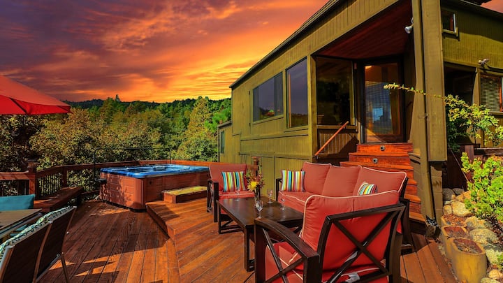 Luxurious Home With Spectacular Views, Spa & Ping - アイディルワイルド＝パイン・コーブ, CA