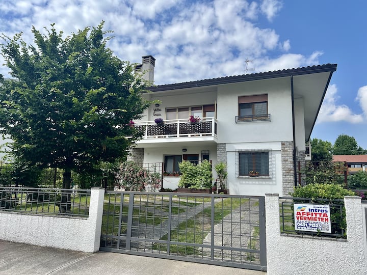 Erica Type Ve - Only 400 Mt Far From The Beach - Lignano Sabbiadoro