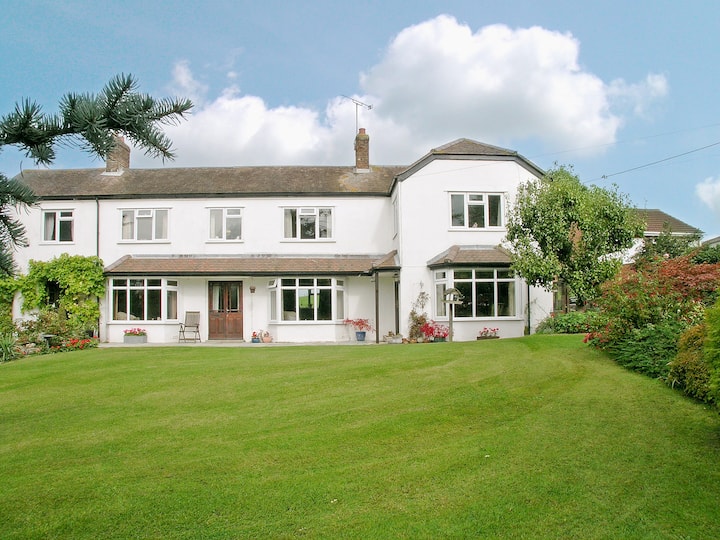 Abbotts Ball Farm - Devizes